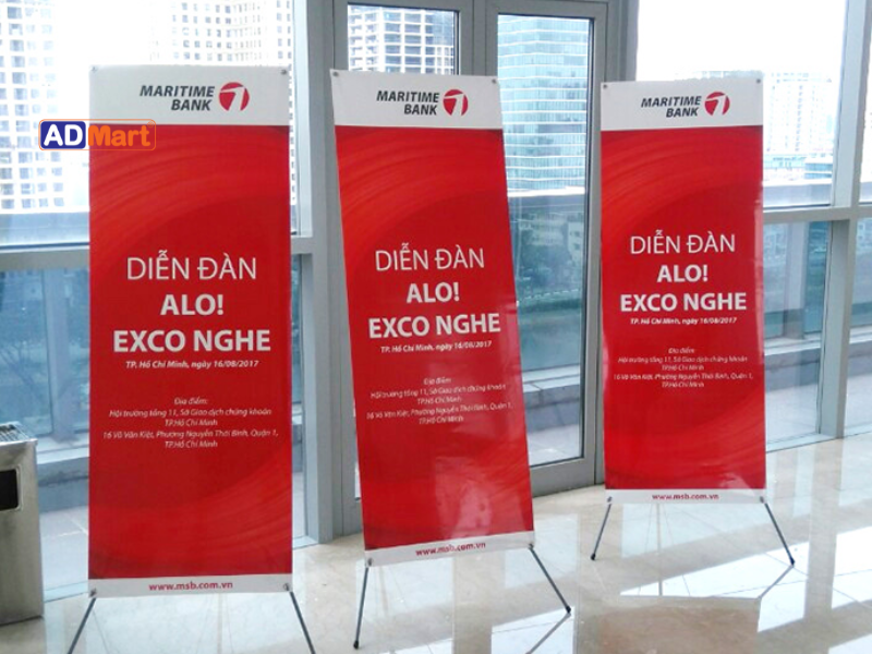 In UV standee ngân hàng chuyên nghiệp – Giải pháp quảng cáo bền đẹp
